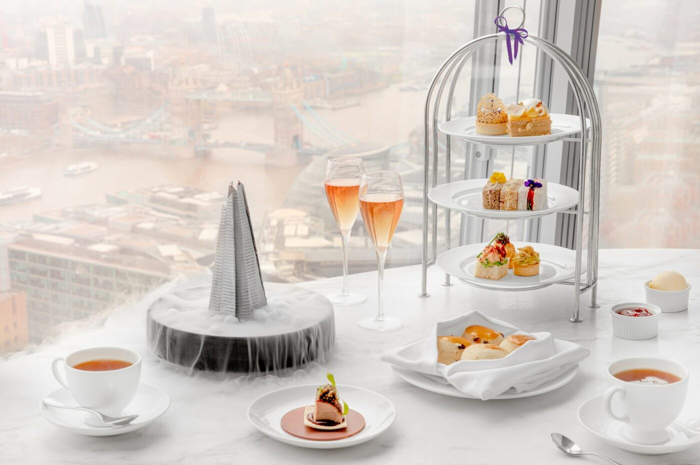 TĪNG, Level 35 - Afternoon Tea in the clouds of London - miravvi